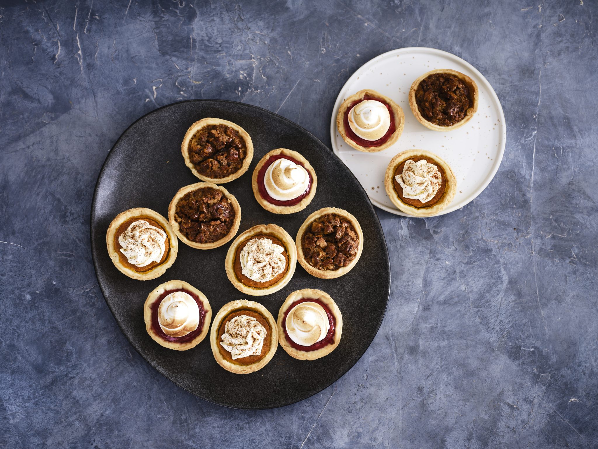 Mini Thanksgiving Pies From Giant - Healthy Kids Running Series